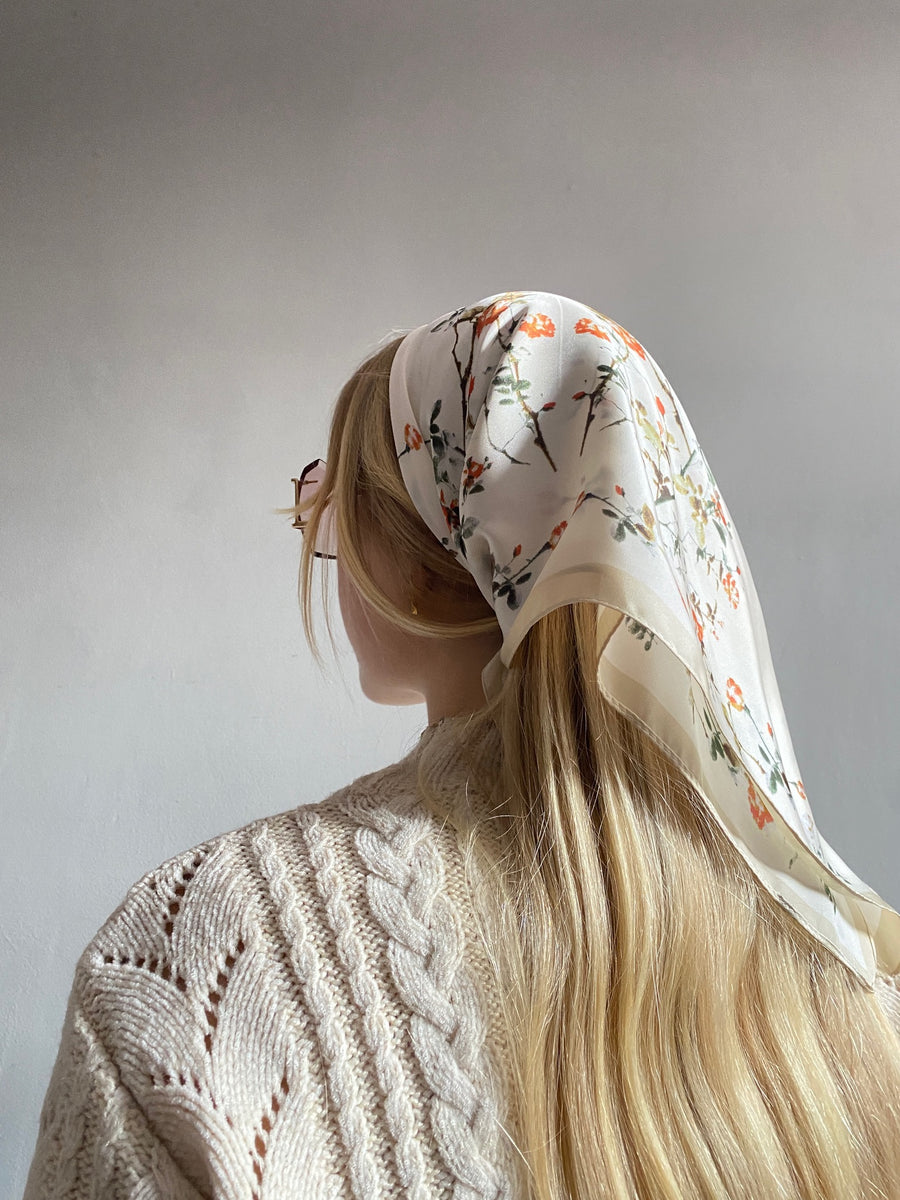 Vintage head scarf – vintagesister.co.uk